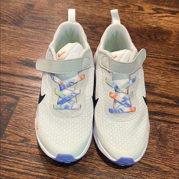 Nike | Shoes | Nike White And Blue Mesh Sneakers With Quilted Design ...